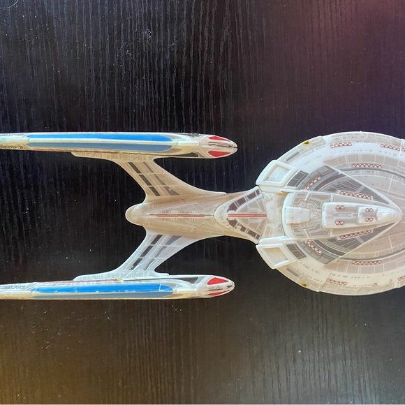 Toys | Star Trek Uss Enterprise Ncc171e Model | Poshmark